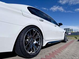 Balts BMW 550 2016 Viļņa, ar dzinēja tilpumu 4.40 L un nobraukumu 179 tūkst. km par 19499 €, foto 20 vietnē AUTOMOTO.COM.LV