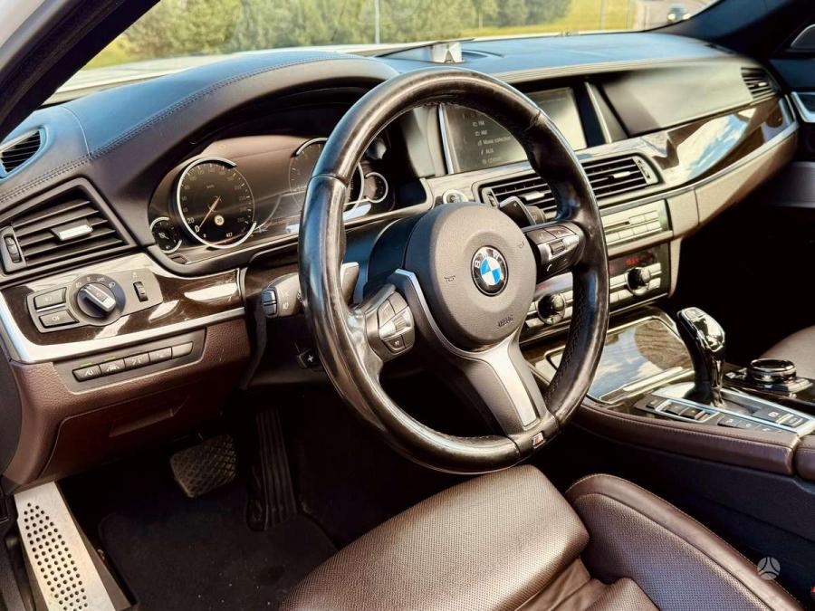 Balts BMW 550 2016 Viļņa, ar dzinēja tilpumu 4.40 L un nobraukumu 179 tūkst. km par 19499 €, foto 22 vietnē AUTOMOTO.COM.LV