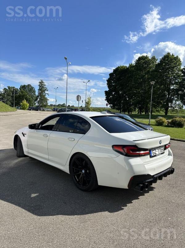 White BMW 550 2018 in Daugavpils, with an engine capacity of 4.40 L and mileage of 142 thousand km for 40000 €, photo 4 on AUTOMOTO.COM.LV
