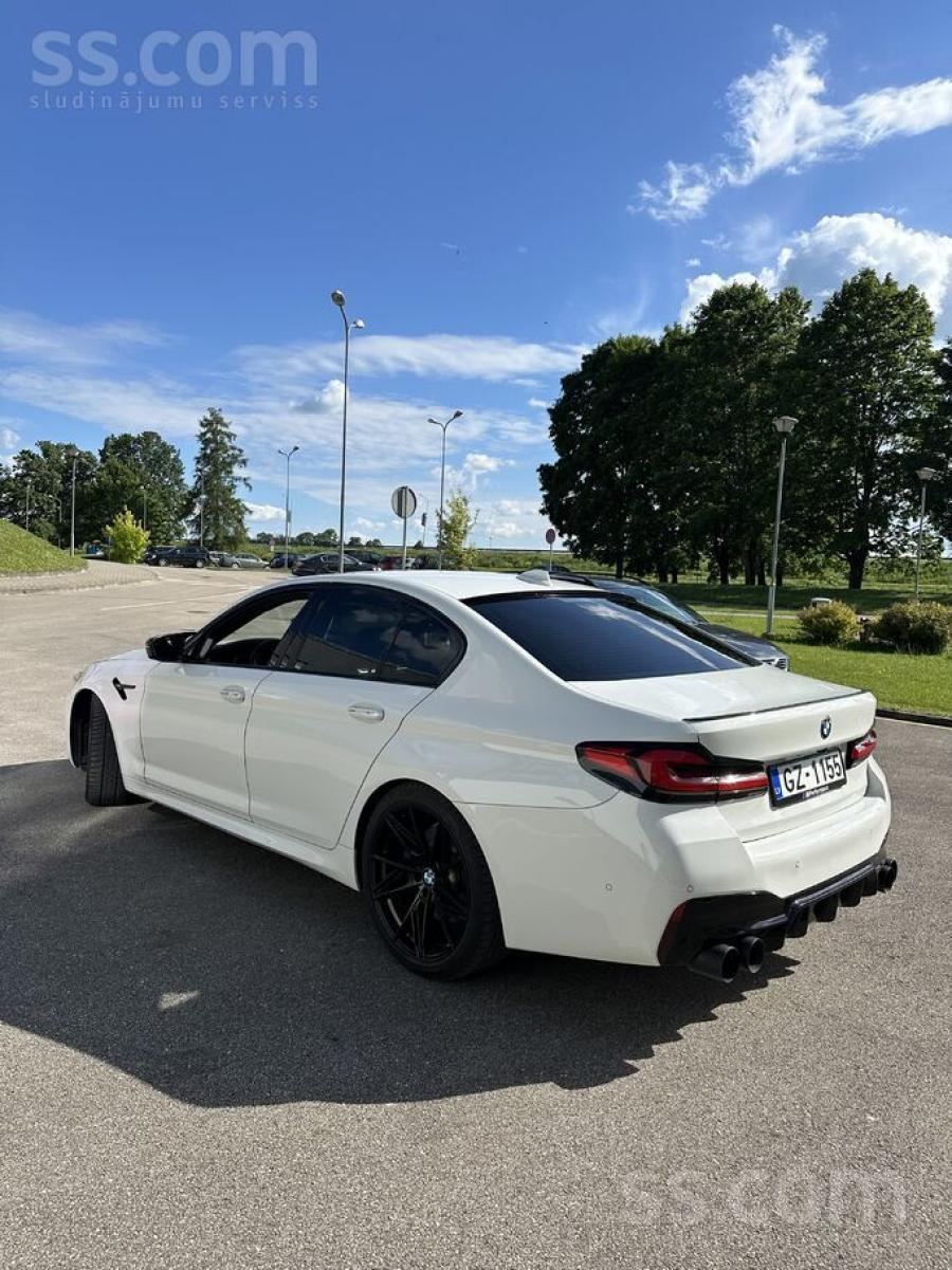 White BMW 550 2018 in Daugavpils, with an engine capacity of 4.40 L and mileage of 142 thousand km for 40000 €, photo 5 on AUTOMOTO.COM.LV