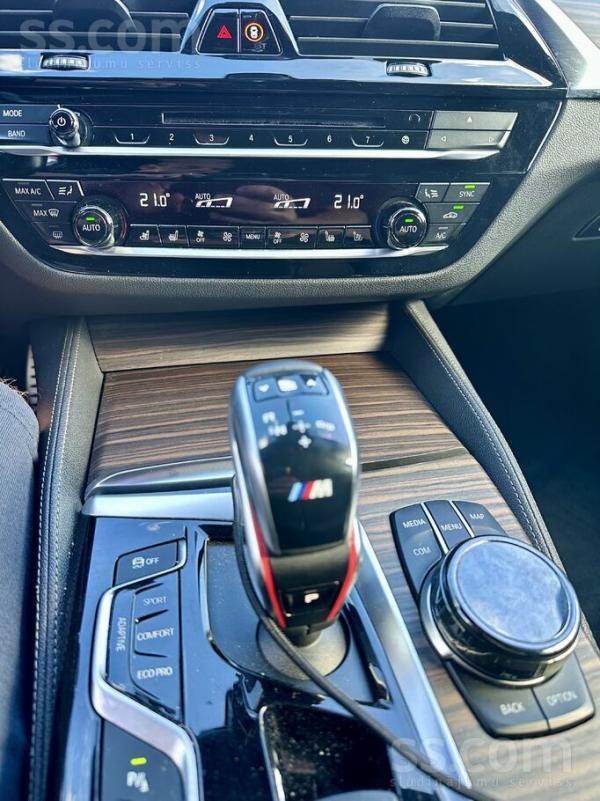 White BMW 550 2018 in Daugavpils, with an engine capacity of 4.40 L and mileage of 142 thousand km for 40000 €, photo 10 on AUTOMOTO.COM.LV