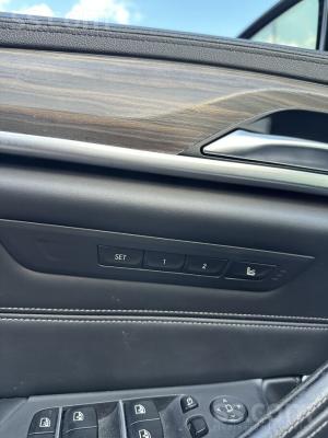 White BMW 550 2018 in Daugavpils, with an engine capacity of 4.40 L and mileage of 142 thousand km for 40000 €, photo 15 on AUTOMOTO.COM.LV