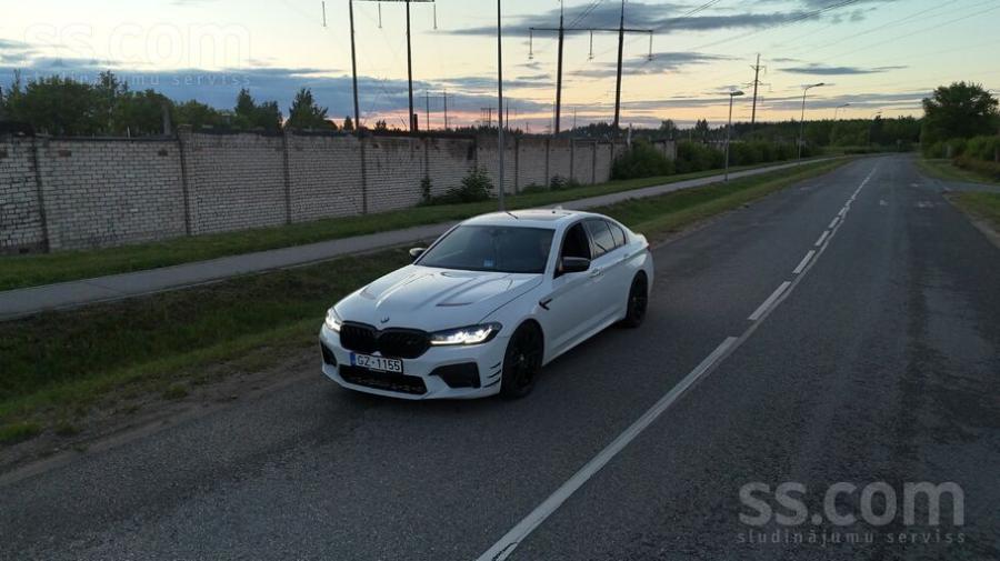 White BMW 550 2018 in Daugavpils, with an engine capacity of 4.40 L and mileage of 155 thousand km for 33500 €, photo 16 on AUTOMOTO.COM.LV