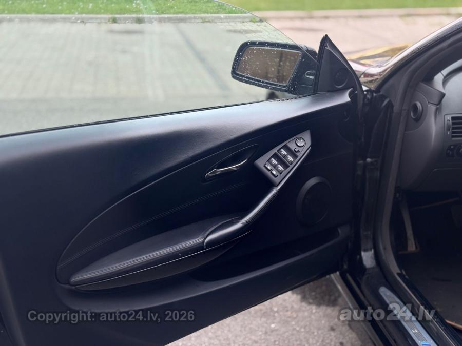 Black BMW 6 Series 2005 in Narva, with an engine capacity of 4.40 L and mileage of 188 thousand km for 9999 €, photo 12 on AUTOMOTO.COM.LV