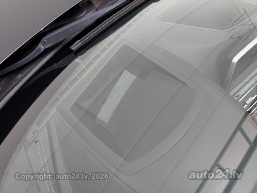 Black BMW 6 Series 2012 in Tallinn, with an engine capacity of 3.00 L and mileage of 171 thousand km for 16250 €, photo 26 on AUTOMOTO.COM.LV