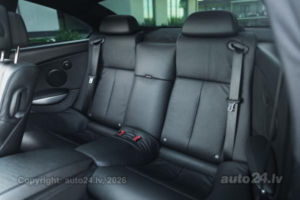 Melns BMW 6 Series 2009 Tallina, ar dzinēja tilpumu 3.00 L un nobraukumu 312 tūkst. km par 13499 €, foto 10 vietnē AUTOMOTO.COM.LV