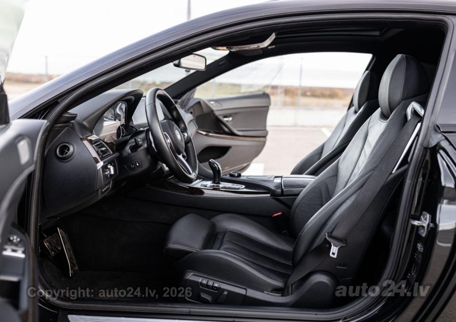 Melns BMW 6 Series 2014 Tallina, ar dzinēja tilpumu 3.00 L un nobraukumu 306 tūkst. km par 19500 €, foto 15 vietnē AUTOMOTO.COM.LV