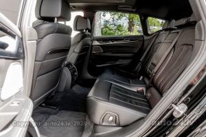 Melns BMW 6 Series 2018 Pērnava, ar dzinēja tilpumu 3.00 L un nobraukumu 249 tūkst. km par 24500 €, foto 19 vietnē AUTOMOTO.COM.LV