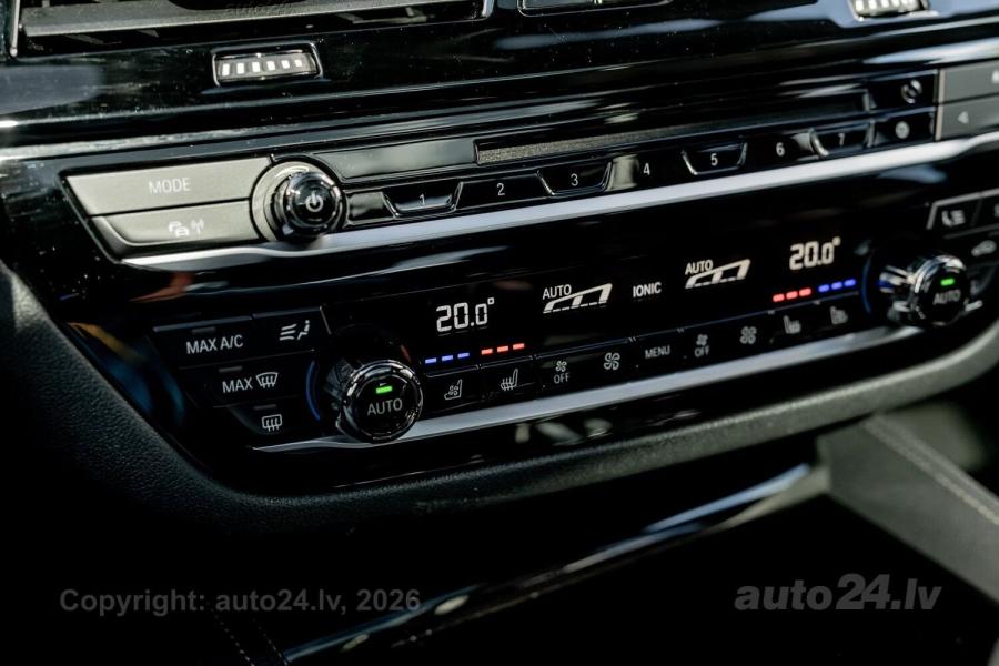 Melns BMW 6 Series 2018 Pērnava, ar dzinēja tilpumu 3.00 L un nobraukumu 249 tūkst. km par 24500 €, foto 23 vietnē AUTOMOTO.COM.LV