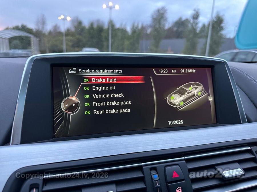 Black BMW 6 Series 2013 in Tartu, with an engine capacity of 3.00 L and mileage of 260 thousand km for 17499 €, photo 13 on AUTOMOTO.COM.LV