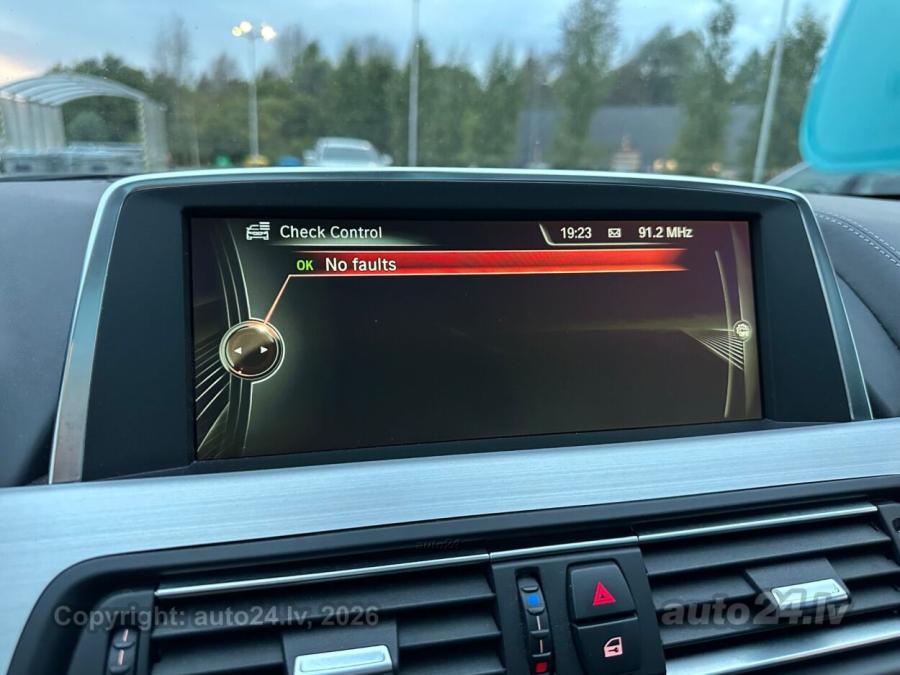 Black BMW 6 Series 2013 in Tartu, with an engine capacity of 3.00 L and mileage of 260 thousand km for 17499 €, photo 14 on AUTOMOTO.COM.LV