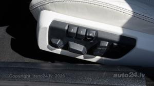 Melns BMW 6 Series 2013 Tallina, ar dzinēja tilpumu 3.00 L un nobraukumu 301 tūkst. km par 19900 €, foto 14 vietnē AUTOMOTO.COM.LV