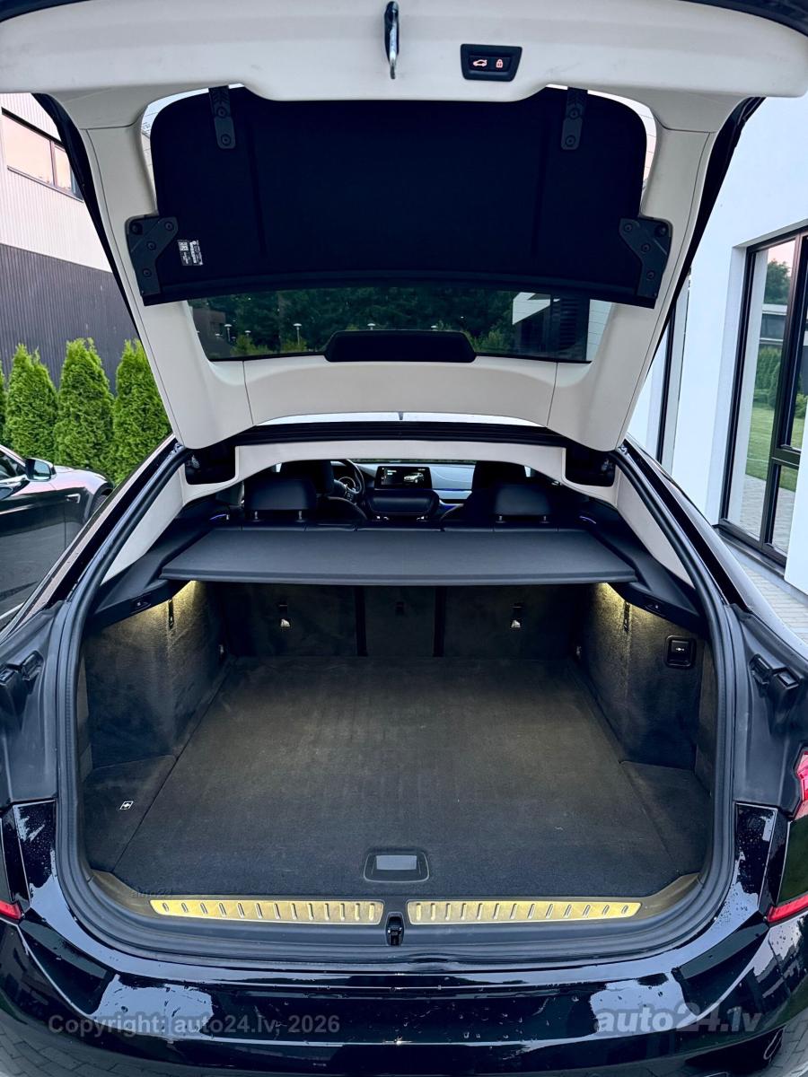 Melns BMW 6 Series 2018 Tallina, ar dzinēja tilpumu 3.00 L un nobraukumu 171 tūkst. km par 23500 €, foto 21 vietnē AUTOMOTO.COM.LV