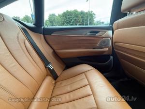 Melns BMW 6 Series 2018 Tallina, ar dzinēja tilpumu 3.00 L un nobraukumu 153 tūkst. km par 33900 €, foto 17 vietnē AUTOMOTO.COM.LV