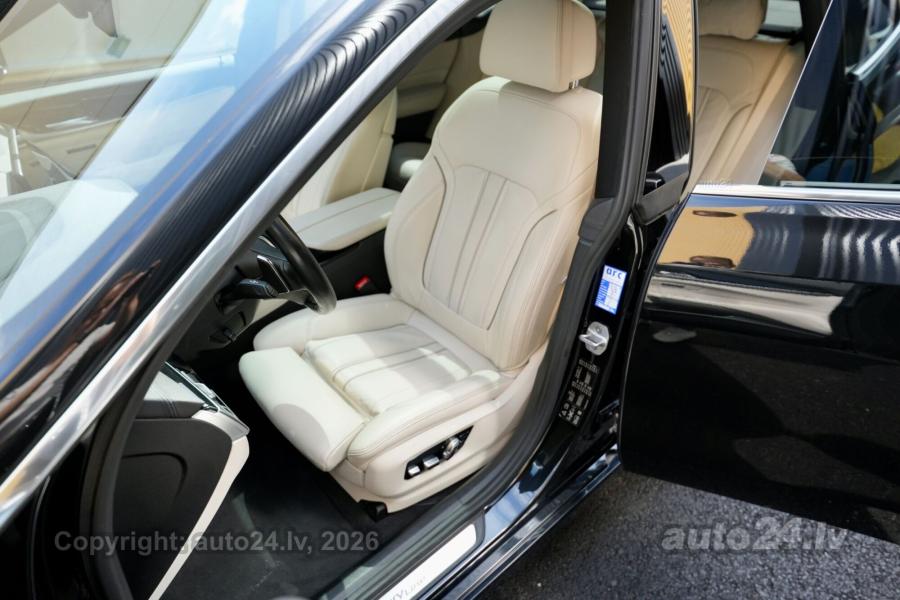 Melns BMW 6 Series 2019 Tallina, ar dzinēja tilpumu 3.00 L un nobraukumu 122 tūkst. km par 25990 €, foto 14 vietnē AUTOMOTO.COM.LV