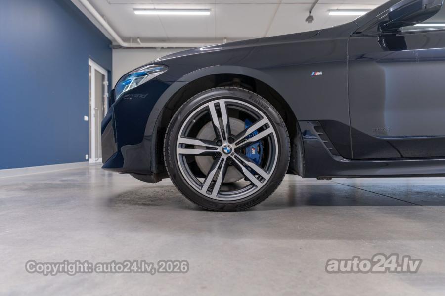 Black BMW 6 Series 2023 in Tallinn, with an engine capacity of 3.00 L and mileage of 45 thousand km for 57900 €, photo 15 on AUTOMOTO.COM.LV