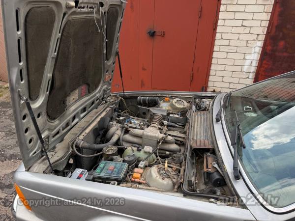 Grey BMW 6 Series 1988 in Riga, with an engine capacity of 3.50 L and mileage of 320 thousand km for 9700 €, photo 6 on AUTOMOTO.COM.LV