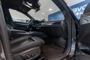 Pelēks BMW 6 Series 2018 Tallina, ar dzinēja tilpumu 3.00 L un nobraukumu 149 tūkst. km par 29990 €, foto 17 vietnē AUTOMOTO.COM.LV