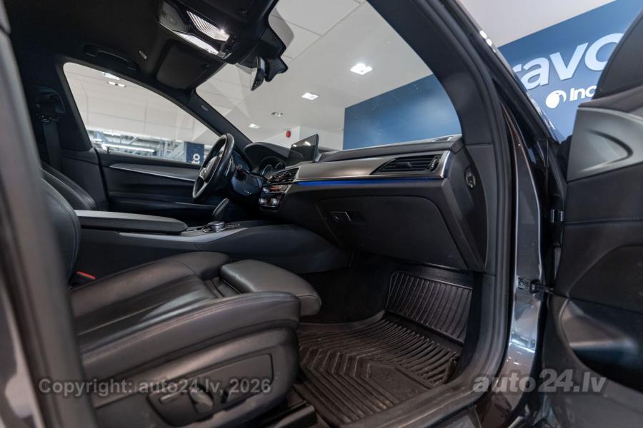 Pelēks BMW 6 Series 2018 Tallina, ar dzinēja tilpumu 3.00 L un nobraukumu 149 tūkst. km par 29990 €, foto 17 vietnē AUTOMOTO.COM.LV