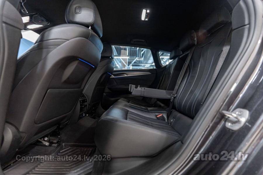 Pelēks BMW 6 Series 2018 Tallina, ar dzinēja tilpumu 3.00 L un nobraukumu 149 tūkst. km par 29990 €, foto 20 vietnē AUTOMOTO.COM.LV