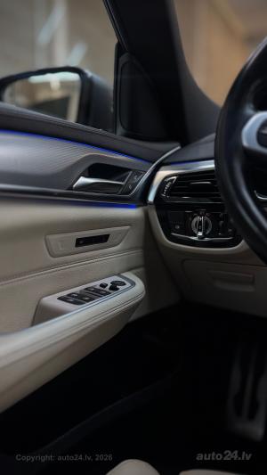 Pelēks BMW 6 Series 2018 Tallina, ar dzinēja tilpumu 3.00 L un nobraukumu 196 tūkst. km par 27000 €, foto 19 vietnē AUTOMOTO.COM.LV