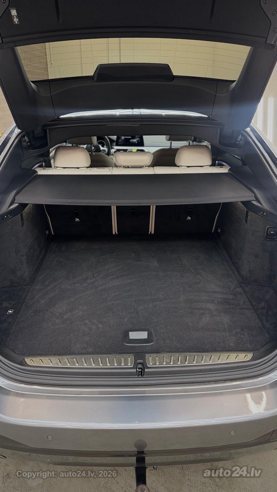 Pelēks BMW 6 Series 2018 Tallina, ar dzinēja tilpumu 3.00 L un nobraukumu 196 tūkst. km par 27000 €, foto 25 vietnē AUTOMOTO.COM.LV