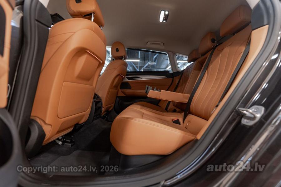 Pelēks BMW 6 Series 2019 Tallina, ar dzinēja tilpumu 2.00 L un nobraukumu 119 tūkst. km par 30900 €, foto 17 vietnē AUTOMOTO.COM.LV