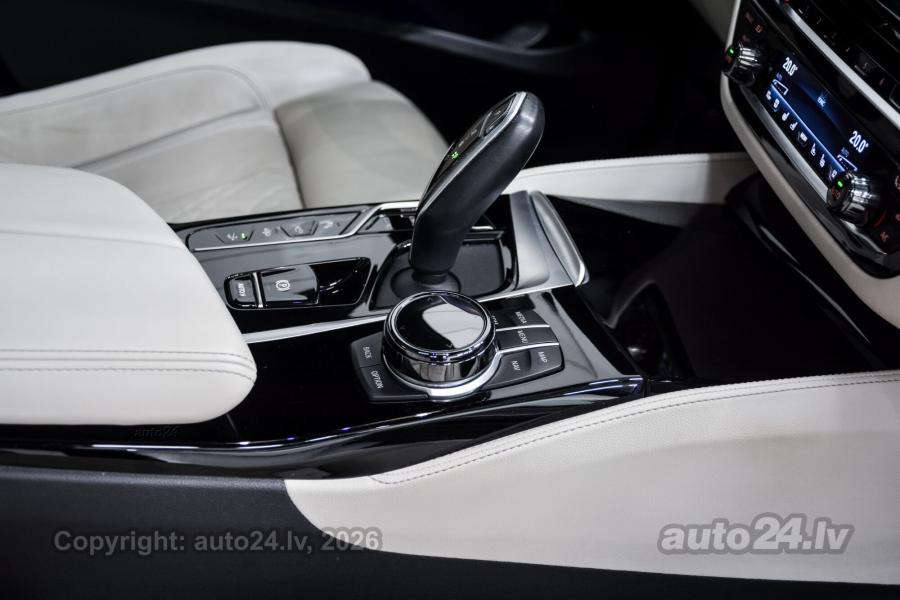 Grey BMW 6 Series 2020 in Tallinn, with an engine capacity of 3.00 L and mileage of 98 thousand km for 46500 €, photo 15 on AUTOMOTO.COM.LV