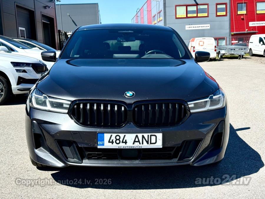 Pelēks BMW 6 Series 2022 Tallina, ar dzinēja tilpumu 3.00 L un nobraukumu 155 tūkst. km par 45000 €, foto 3 vietnē AUTOMOTO.COM.LV