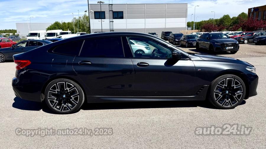Pelēks BMW 6 Series 2022 Tallina, ar dzinēja tilpumu 3.00 L un nobraukumu 155 tūkst. km par 45000 €, foto 5 vietnē AUTOMOTO.COM.LV