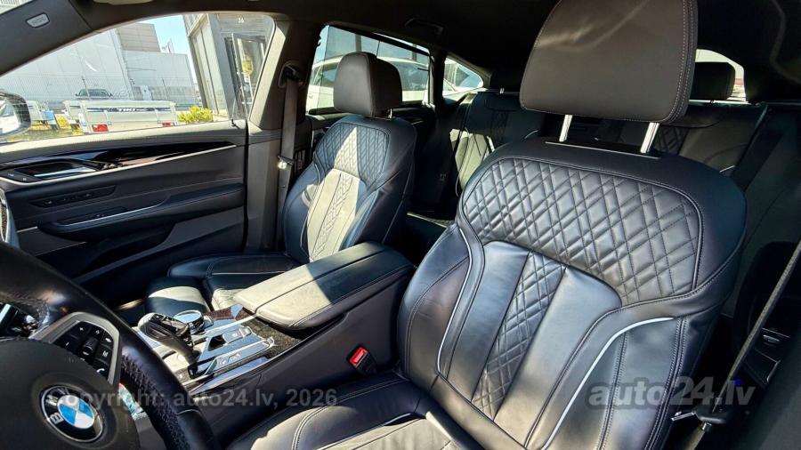Pelēks BMW 6 Series 2022 Tallina, ar dzinēja tilpumu 3.00 L un nobraukumu 155 tūkst. km par 45000 €, foto 19 vietnē AUTOMOTO.COM.LV