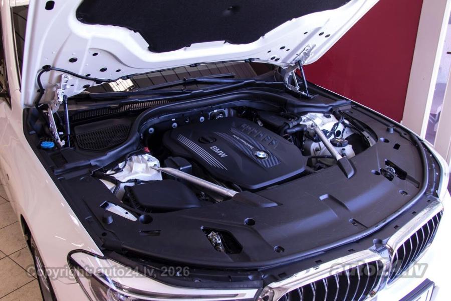 White BMW 6 Series 2019 in Tallinn, with an engine capacity of 3.00 L and mileage of 186 thousand km for 33300 €, photo 5 on AUTOMOTO.COM.LV