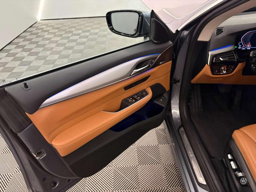 Pelēks BMW 620 2021 Marijampole, ar dzinēja tilpumu 2.00 L un nobraukumu 202 tūkst. km par 24999 €, foto 13 vietnē AUTOMOTO.COM.LV