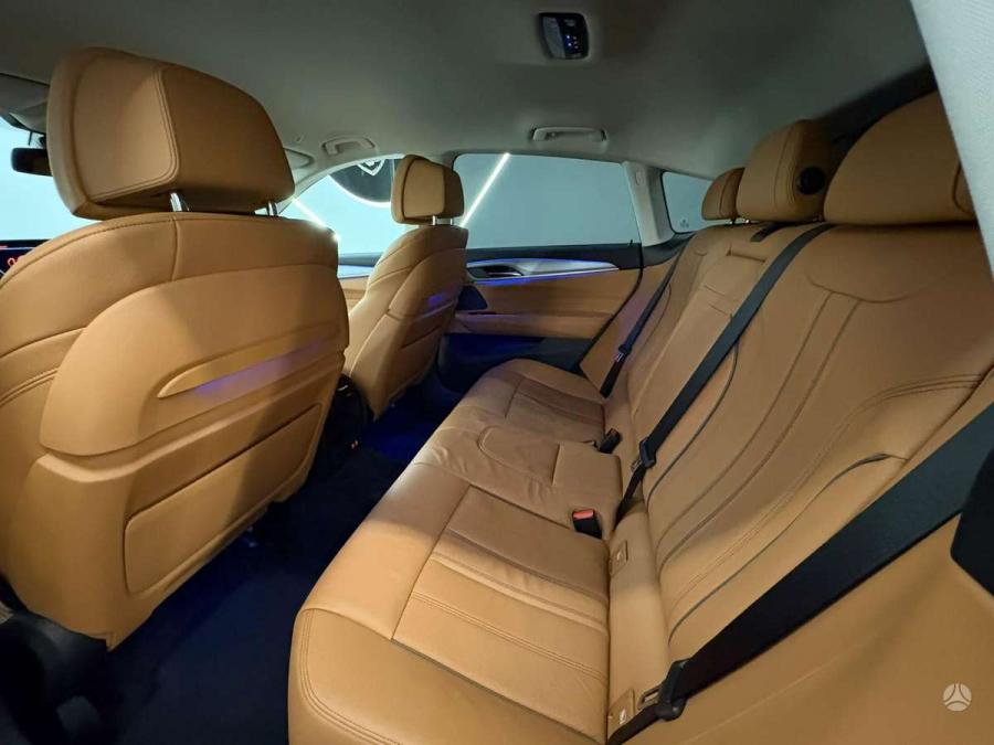Pelēks BMW 620 2021 Marijampole, ar dzinēja tilpumu 2.00 L un nobraukumu 202 tūkst. km par 23999 €, foto 13 vietnē AUTOMOTO.COM.LV