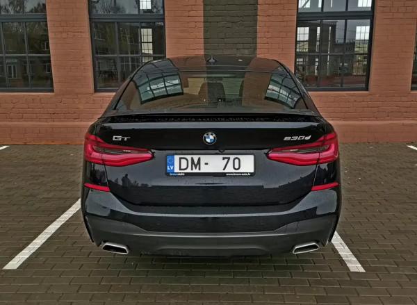 Black BMW 630 2017 in Riga, with an engine capacity of 3.00 L and mileage of 172 thousand km for 25000 €, photo 3 on AUTOMOTO.COM.LV