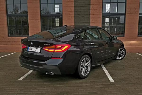Black BMW 630 2017 in Riga, with an engine capacity of 3.00 L and mileage of 172 thousand km for 25000 €, photo 5 on AUTOMOTO.COM.LV