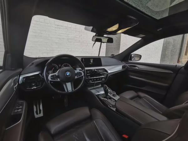Black BMW 630 2017 in Riga, with an engine capacity of 3.00 L and mileage of 172 thousand km for 25000 €, photo 6 on AUTOMOTO.COM.LV