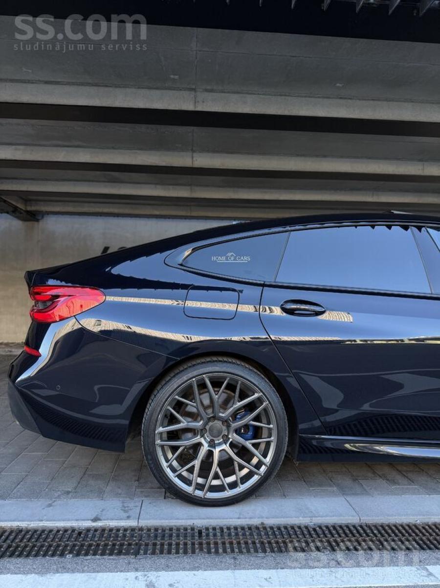 Black BMW 630 2018 in Riga, with an engine capacity of 3.00 L and mileage of 324 thousand km for 23990 €, photo 19 on AUTOMOTO.COM.LV