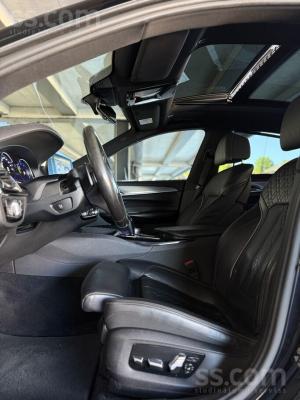 Black BMW 630 2018 in Riga, with an engine capacity of 3.00 L and mileage of 324 thousand km for 23990 €, photo 26 on AUTOMOTO.COM.LV