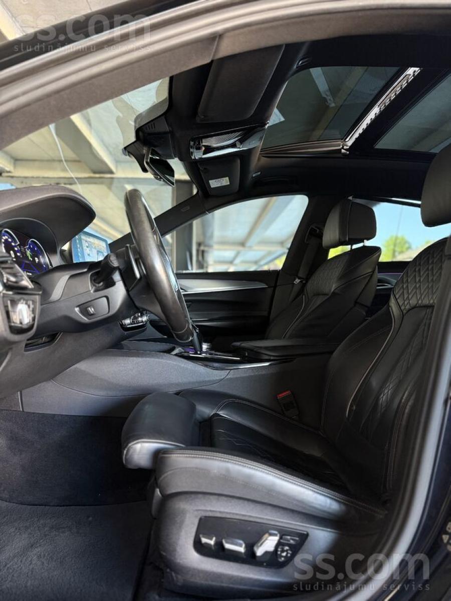 Black BMW 630 2018 in Riga, with an engine capacity of 3.00 L and mileage of 324 thousand km for 23990 €, photo 26 on AUTOMOTO.COM.LV