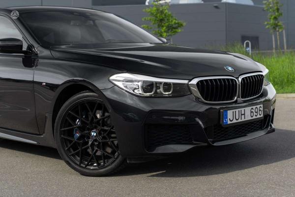 Melns BMW 630 2019 Viļņa, ar dzinēja tilpumu 0.30 L un nobraukumu 170 tūkst. km par 26620 €, foto 2 vietnē AUTOMOTO.COM.LV