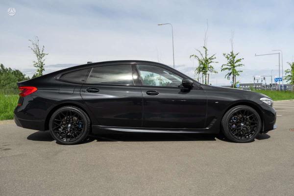 Melns BMW 630 2019 Viļņa, ar dzinēja tilpumu 0.30 L un nobraukumu 170 tūkst. km par 26620 €, foto 4 vietnē AUTOMOTO.COM.LV