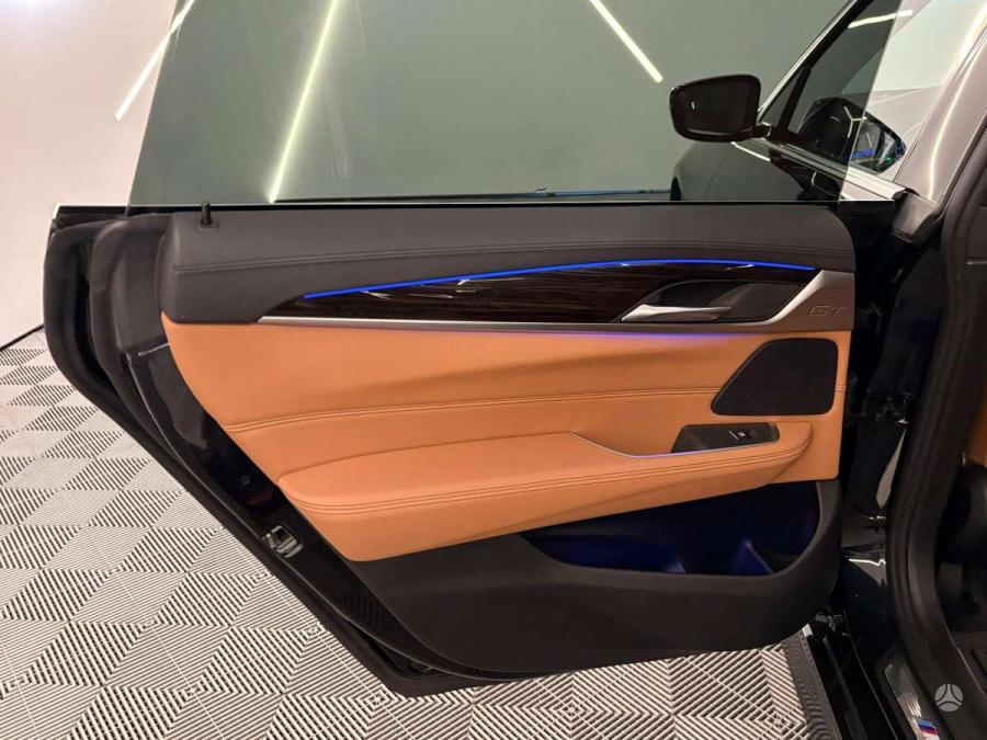 Melns BMW 630 2020 Marijampole, ar dzinēja tilpumu 2.99 L un nobraukumu 224 tūkst. km par 26999 €, foto 15 vietnē AUTOMOTO.COM.LV