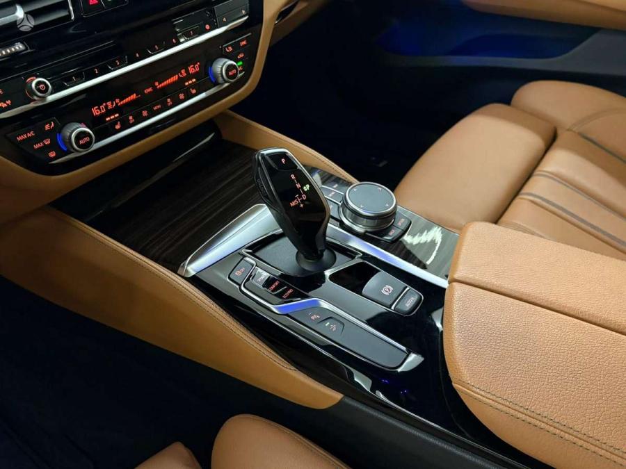Black BMW 630 2020 in Marijampole, with an engine capacity of 2.99 L and mileage of 224 thousand km for 24950 €, photo 15 on AUTOMOTO.COM.LV
