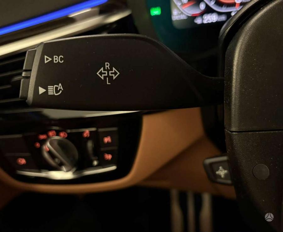 Black BMW 630 2020 in Marijampole, with an engine capacity of 2.99 L and mileage of 224 thousand km for 24950 €, photo 17 on AUTOMOTO.COM.LV