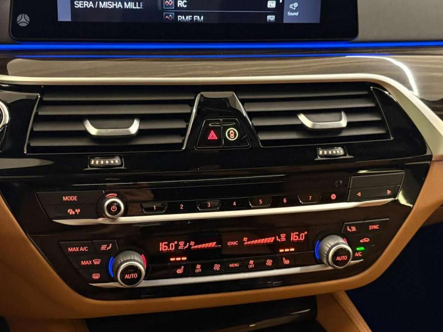 Black BMW 630 2020 in Marijampole, with an engine capacity of 2.99 L and mileage of 224 thousand km for 24950 €, photo 19 on AUTOMOTO.COM.LV