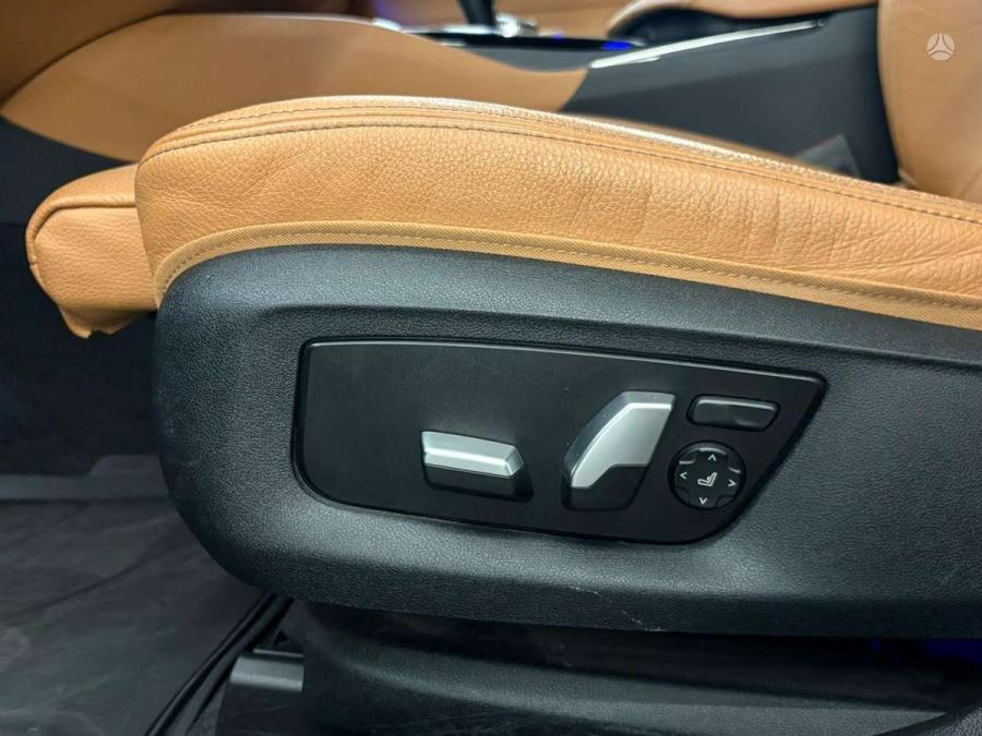 Black BMW 630 2020 in Marijampole, with an engine capacity of 2.99 L and mileage of 224 thousand km for 24950 €, photo 31 on AUTOMOTO.COM.LV