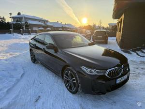 Black BMW 630 2021 in Klaipeda, with an engine capacity of 2.99 L and mileage of 92 thousand km for 35900 €, photo 3 on AUTOMOTO.COM.LV