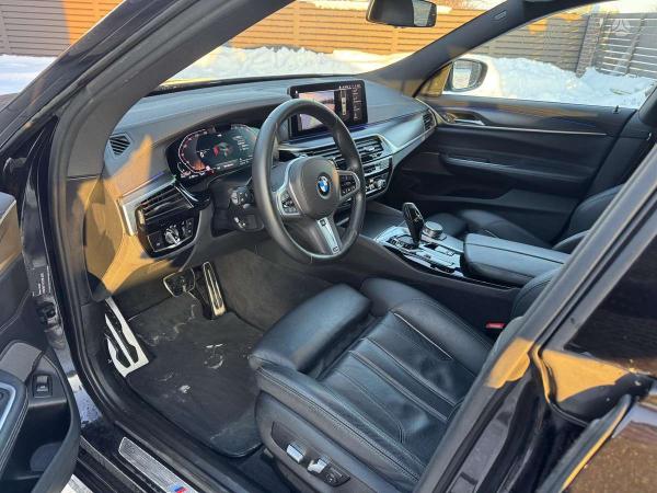 Melns BMW 630 2021 Klaipėda, ar dzinēja tilpumu 2.99 L un nobraukumu 92 tūkst. km par 35900 €, foto 8 vietnē AUTOMOTO.COM.LV
