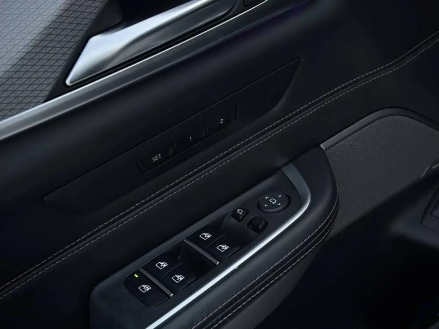 Zils BMW 630 2018 Jelgava, ar dzinēja tilpumu 3.00 L un nobraukumu 207 tūkst. km par 24800 €, foto 17 vietnē AUTOMOTO.COM.LV